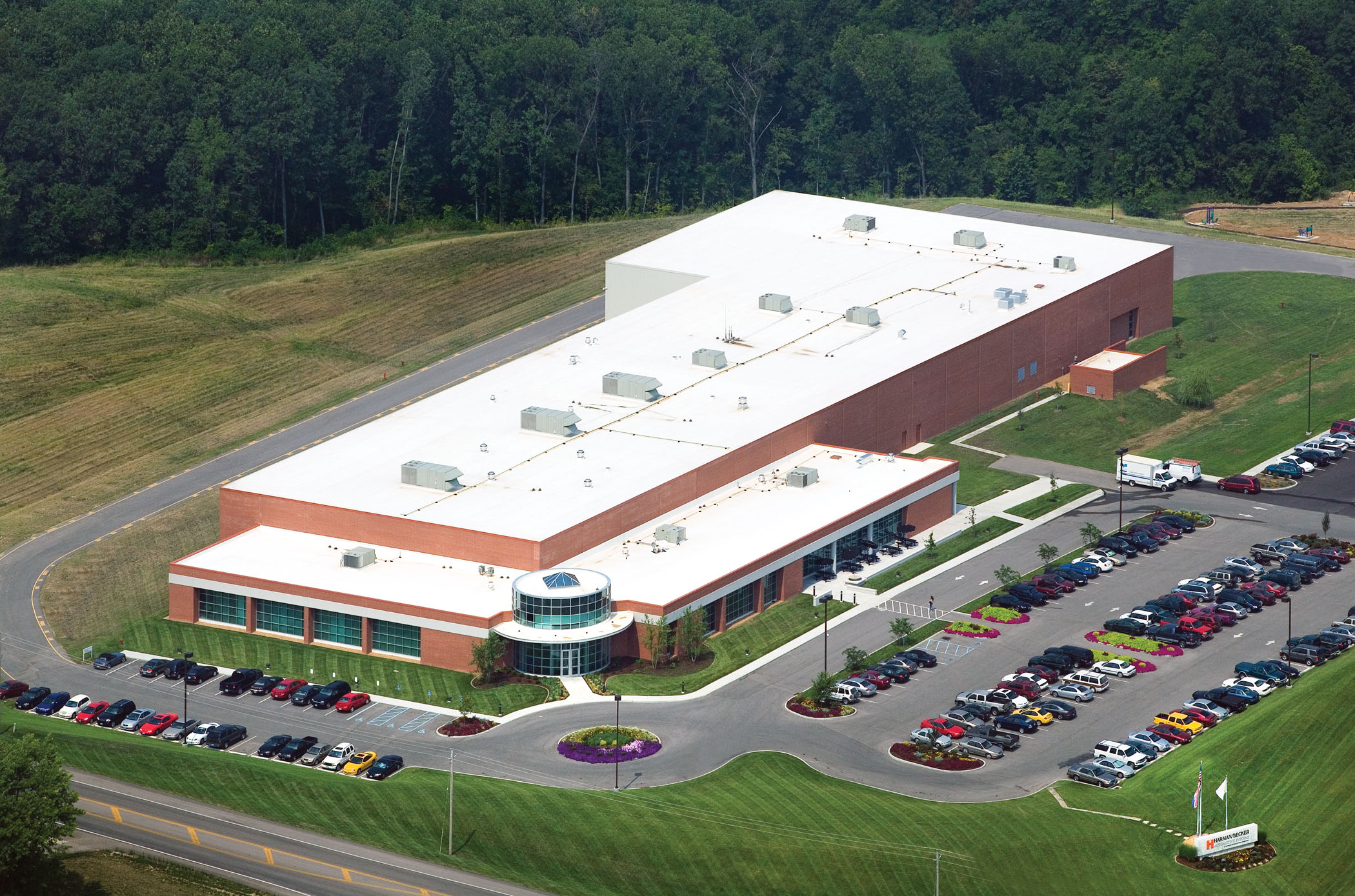 Harman/Becker Automotive Systems | Projects | Gray